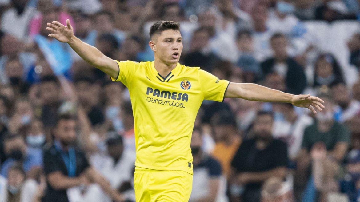 El Villarreal hace oficial la cesión del joven defensa central Jorge ...